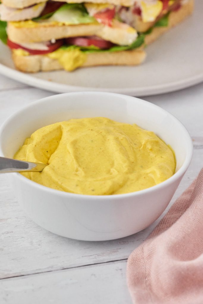 Karrydressing - Nem opskrift på dressing med karry til sandwich