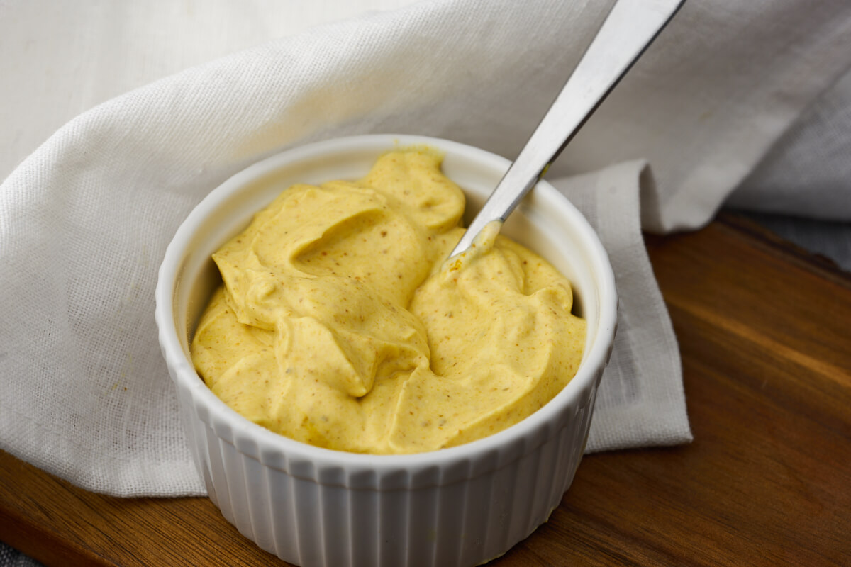 Karrydressing - Nem opskrift på dressing med karry til sandwich