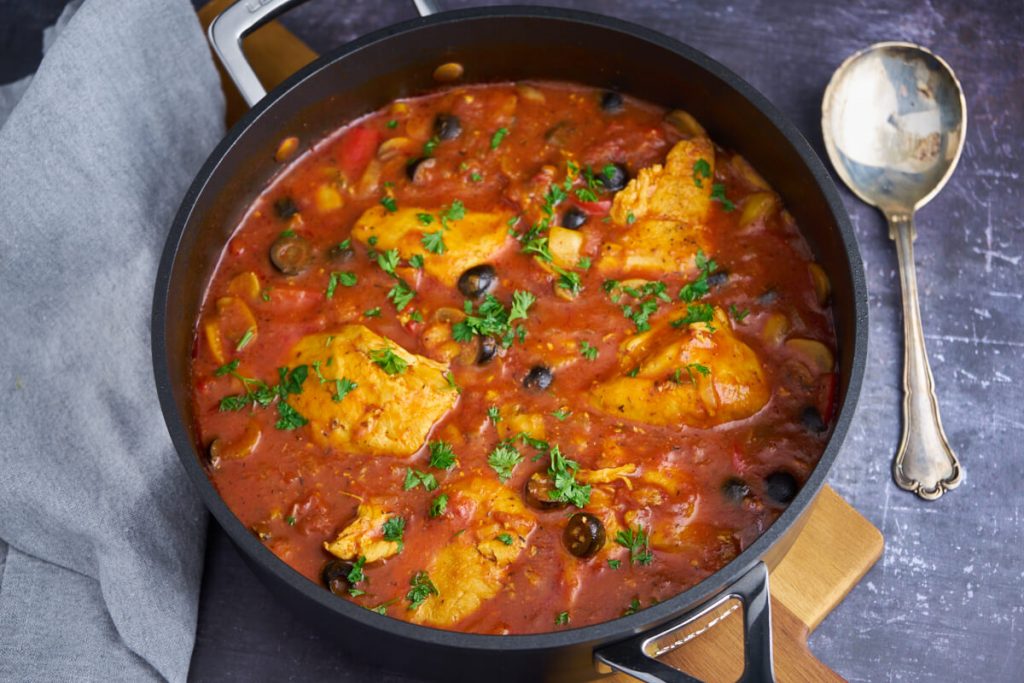 Kylling Cacciatore - Nem simreret med kylling i tomatsauce