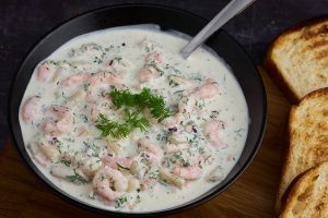 Rejesalat - Opskrift på hjemmelavet rejesalat til forret el. frokost