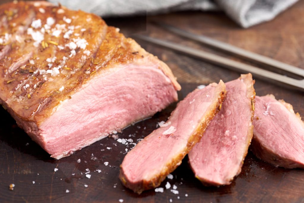 Andebryst sous vide - Opskrift på perfekt mørt og rosa andebryst