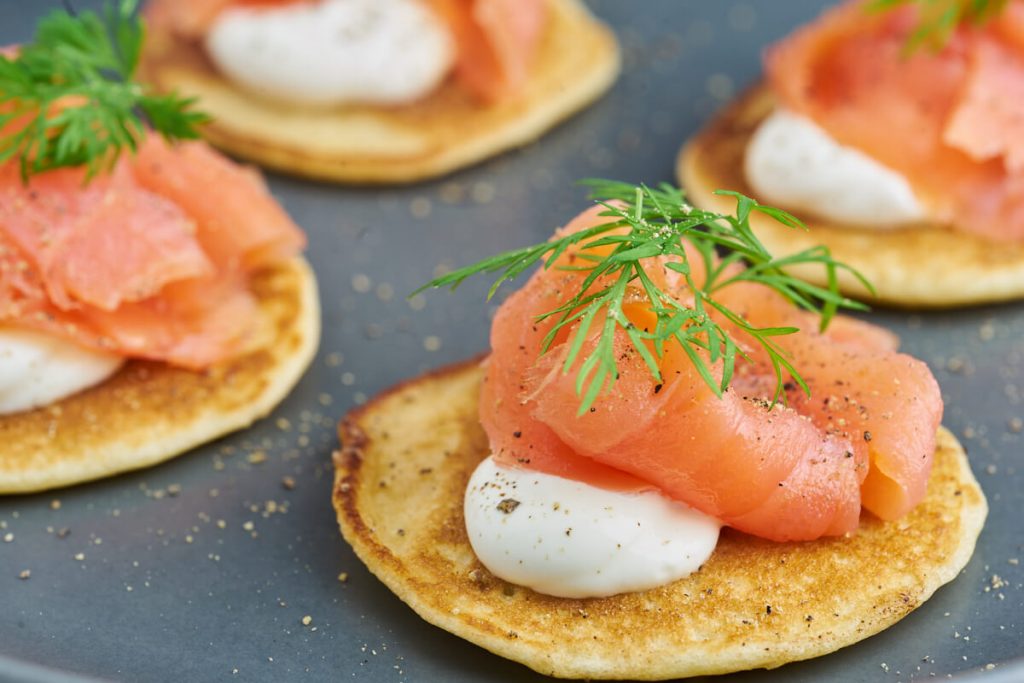 Blinis - 10+ ideer og opskrifter på lækre blinis til forret