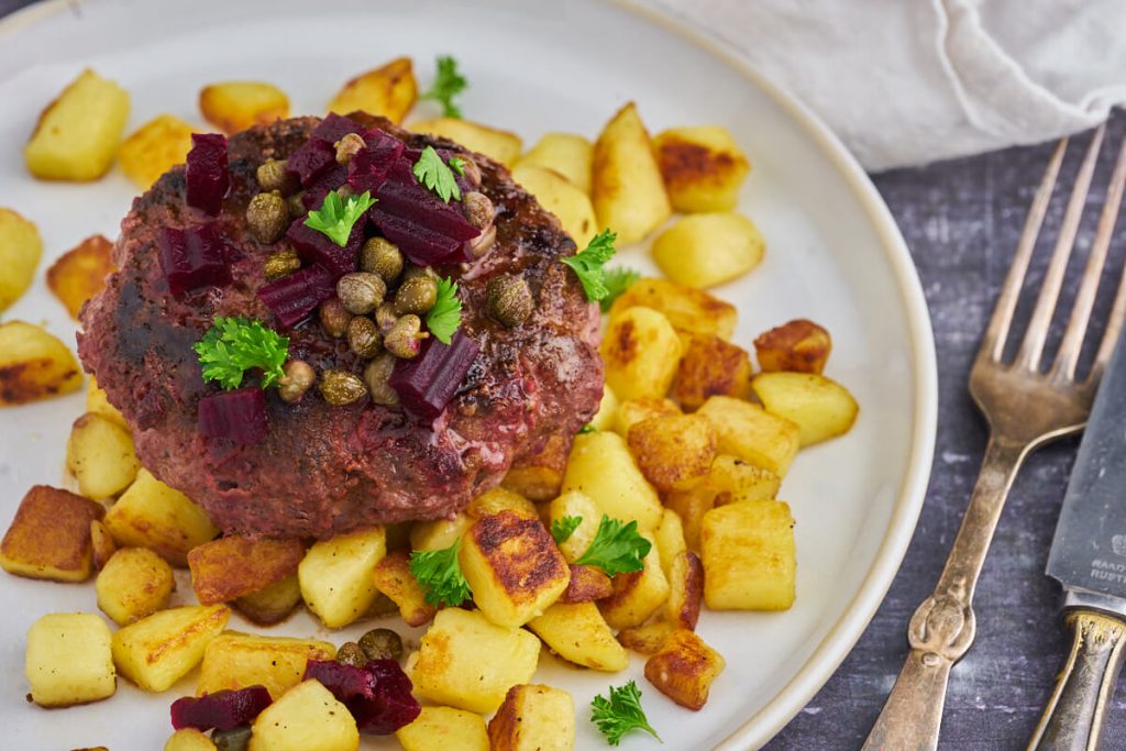 Bøf Lindstrøm - Opskrift på klassisk svensk Biff a la Lindström