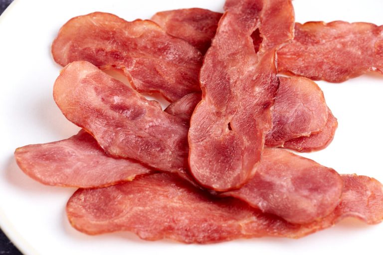 Kalkunbacon i ovn - Opskrift på nem sprød kalkun-bacon
