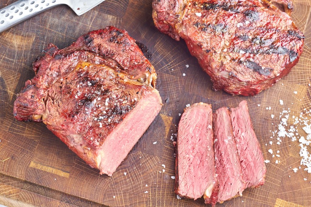 Ribeye på grill - Den bedste opskrift på den perfekte ribeye-steak