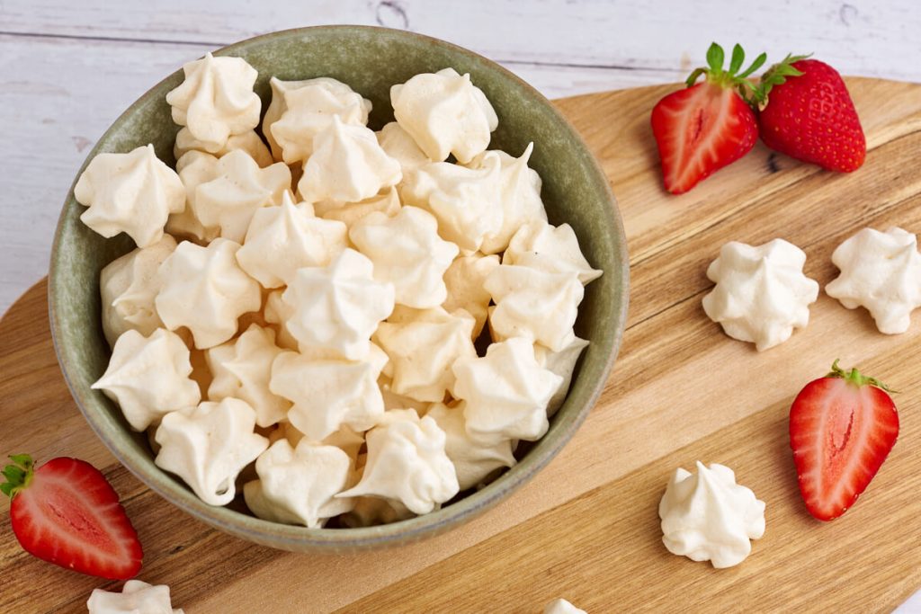 Marengskys - Nem opskrift på søde kyskager af marengs