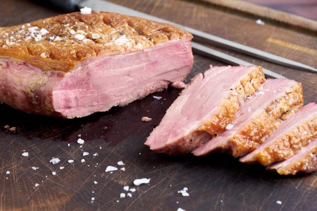 Langtidsstegt andebryst - Perfekt rosa andebryst med sprødt skind