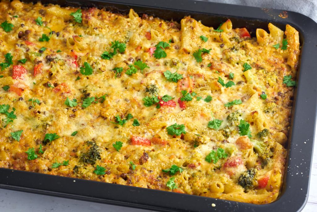 Vegetarisk pastafad - Nem opskrift på aftensmad uden kød