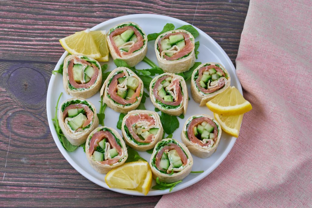 Lakseruller med flødeost - Nem opskrift på forret med laks