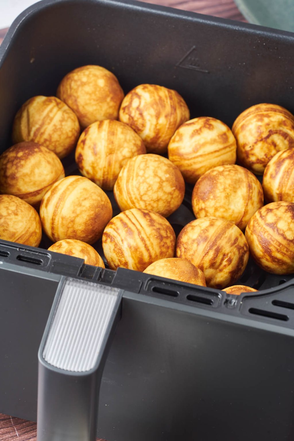 Æbleskiver i airfryer - Sådan varmer du nemt frosne æbleskiver