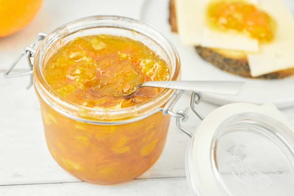 Appelsinmarmelade - Nem opskrift på appelsinmarmelade med skal
