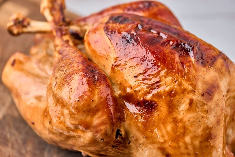 Farseret kalkun - Tilberedning af saftig hel kalkun i ovn