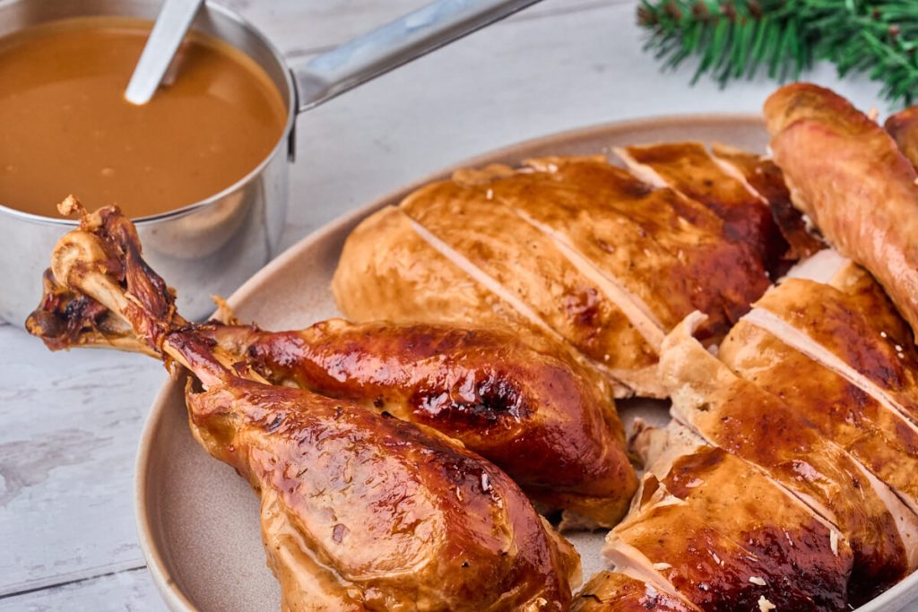 Farseret kalkun - Tilberedning af saftig hel kalkun i ovn