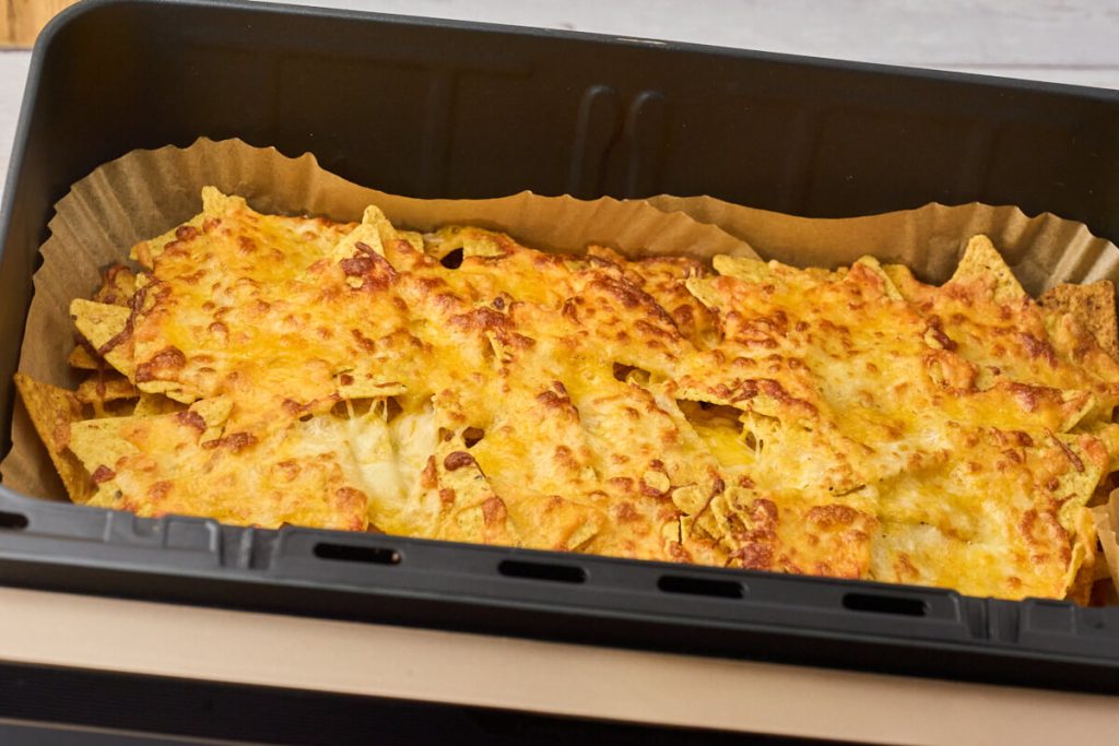 Nachos i airfryer - Nem opskrift på hustige nachos med ost