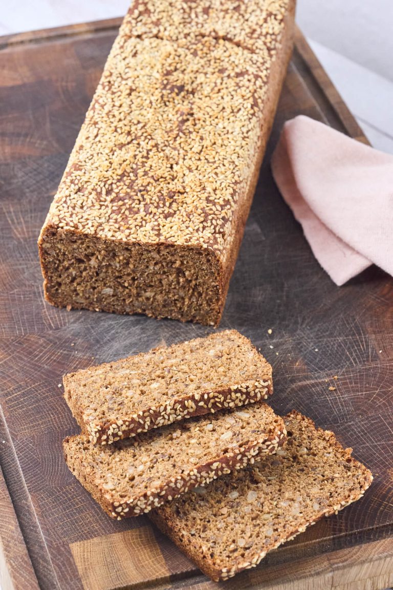 Hurtigt rugbrød uden surdej - Hjemmebagt rugbrød på 2,5 timer