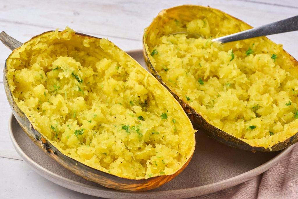Retter med spaghetti squash - Inspiration og opskrifter med spaghetti ...